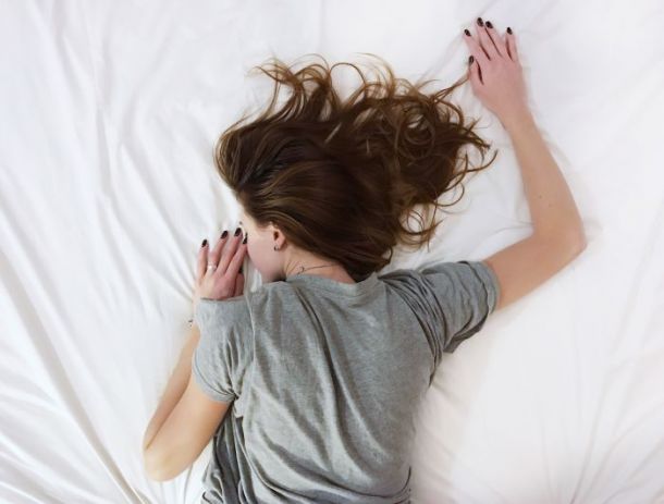 What is Best Sleeping Position for Heartburn?